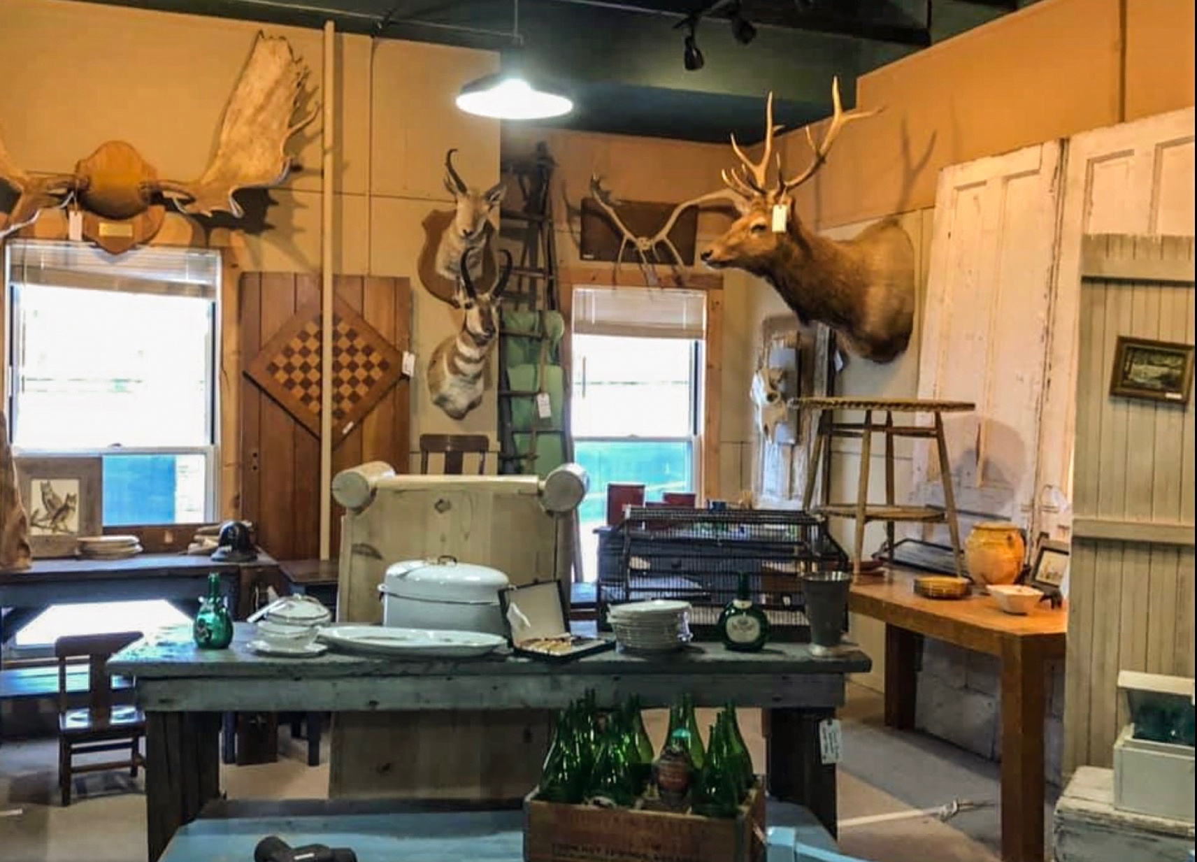9 Unique Up North Shops Where You'll Find the Home Decor You're Looking ...